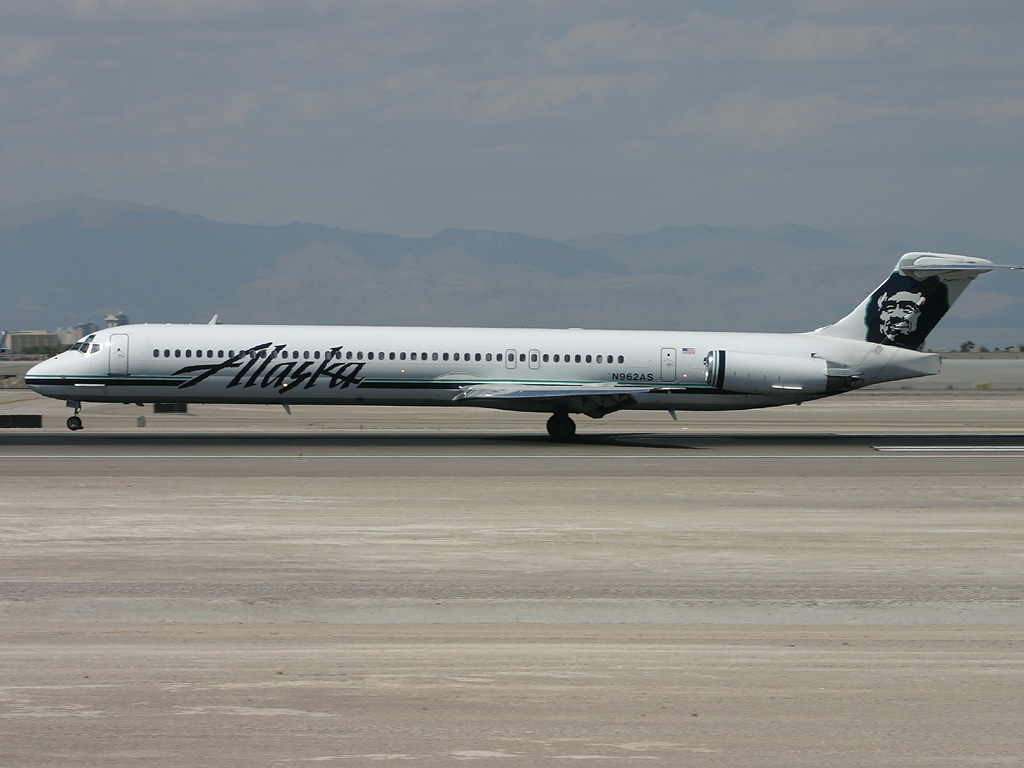 Alaska Airlines MD-83 - Mid Pacific Images